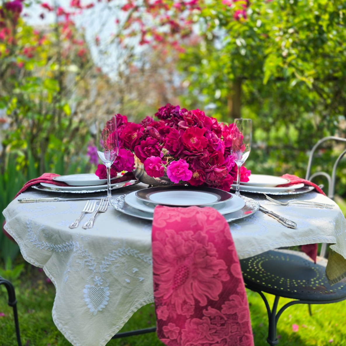 A Beautiful Red Table Setting - Roses Make It Easy - Mantel and Table